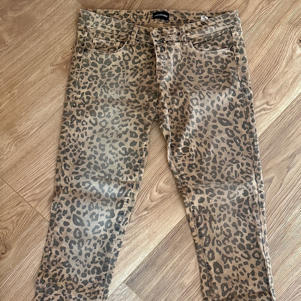 Euc Leopard Print Skinny Jeans - From France - Heartl… - Gem